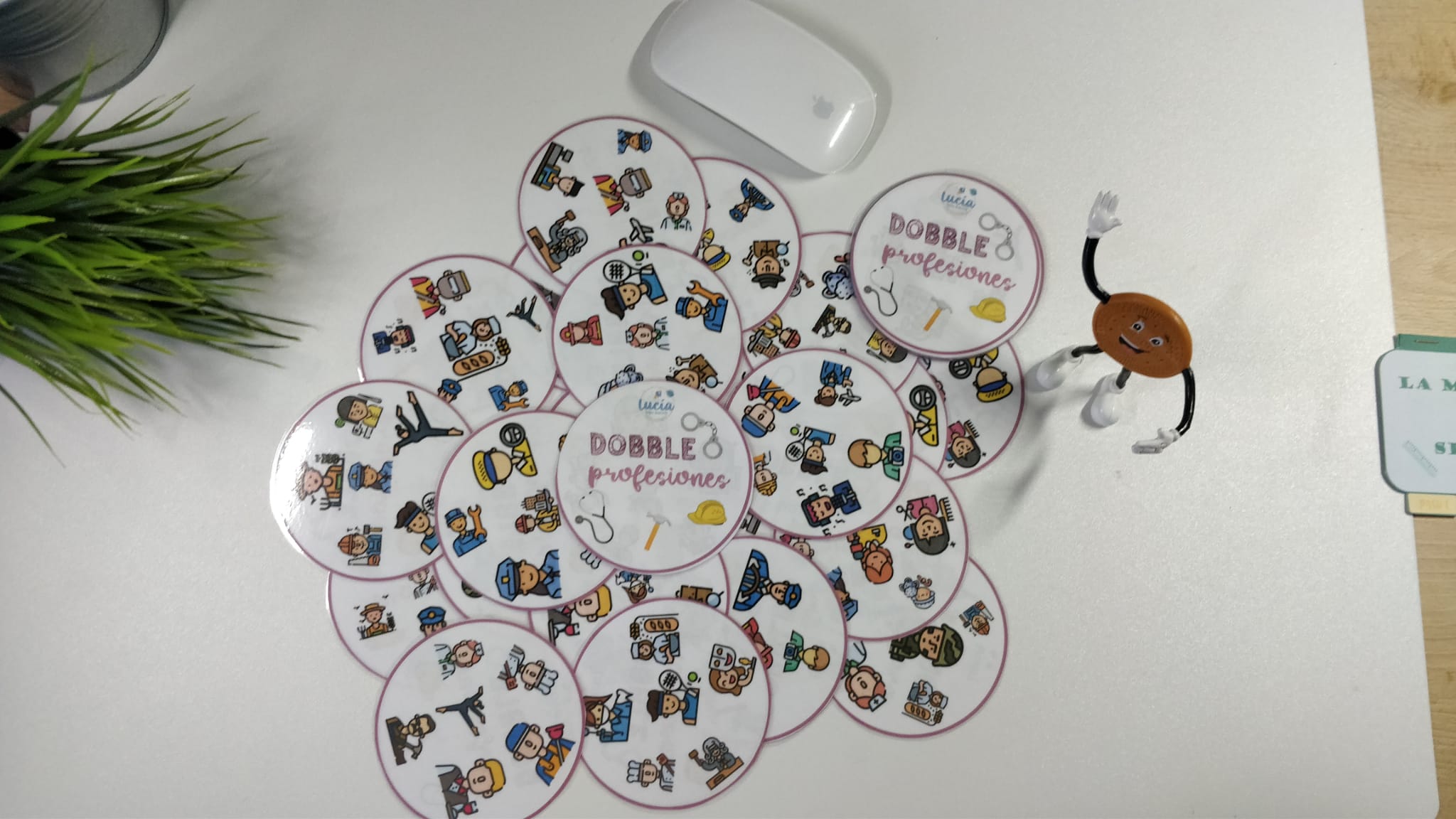 Profes Papel Tijera Dobble de profesiones